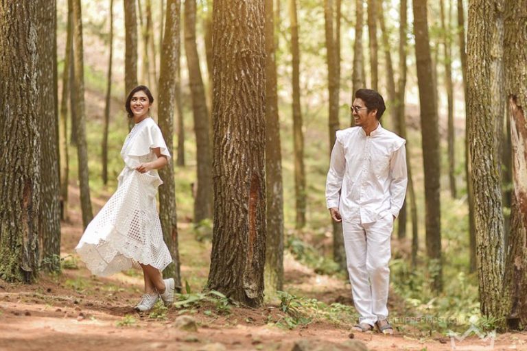 Konsep Prewedding Outdoor Casual Di Hutan Pinus - PortalKuningan.Com